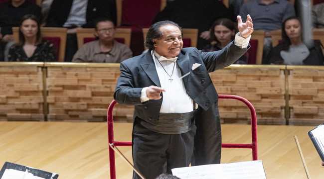 Cumhuriyet Konserini dünyaca ünlü Şef Alexander Rahbari yönetecek ...